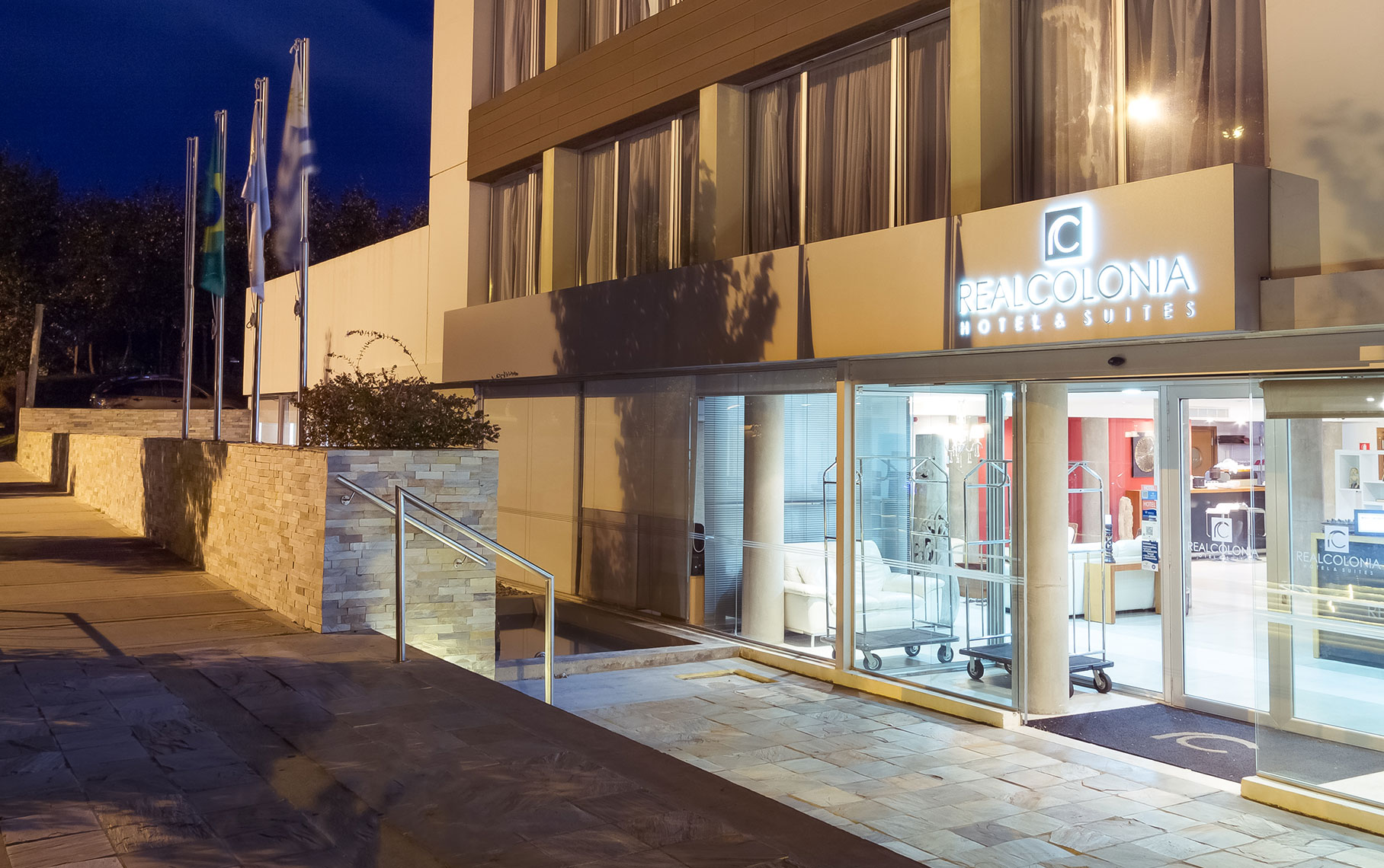 Real Colonia Hotel & Suites